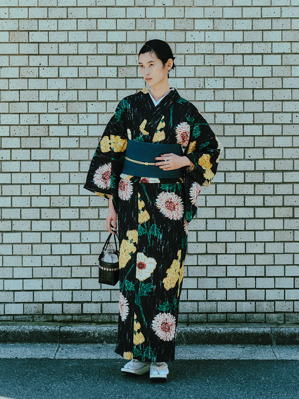 KEITAMARUYAMA × Ameri BLACK FLOWER YUKATA